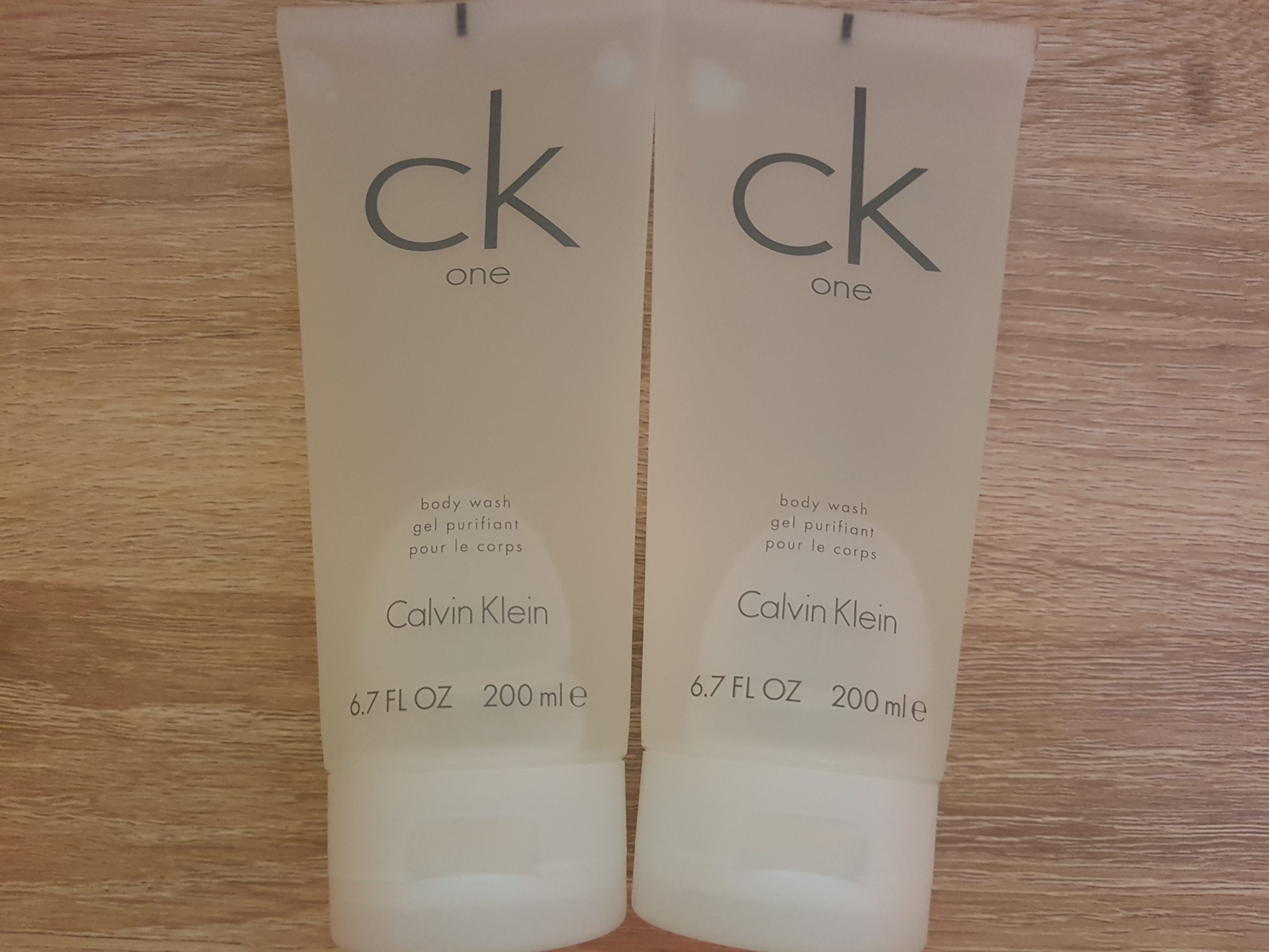 2x CK One Body Wash