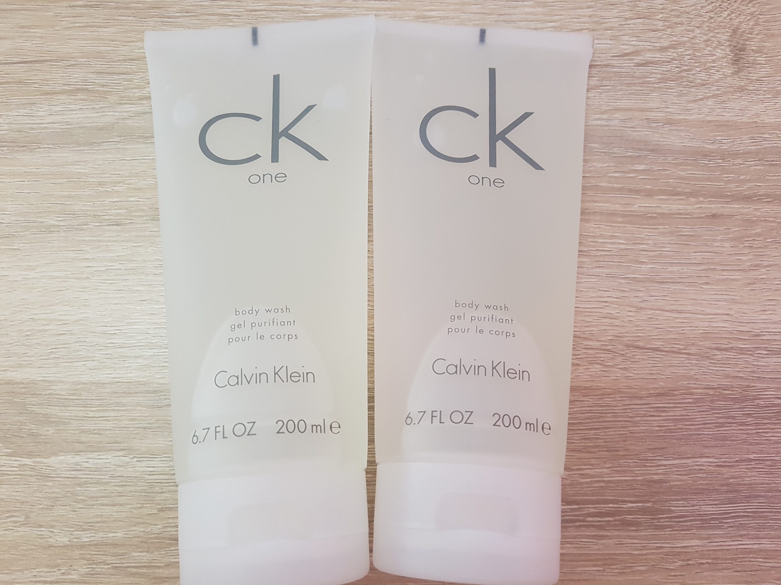 2x CK One Body Wash