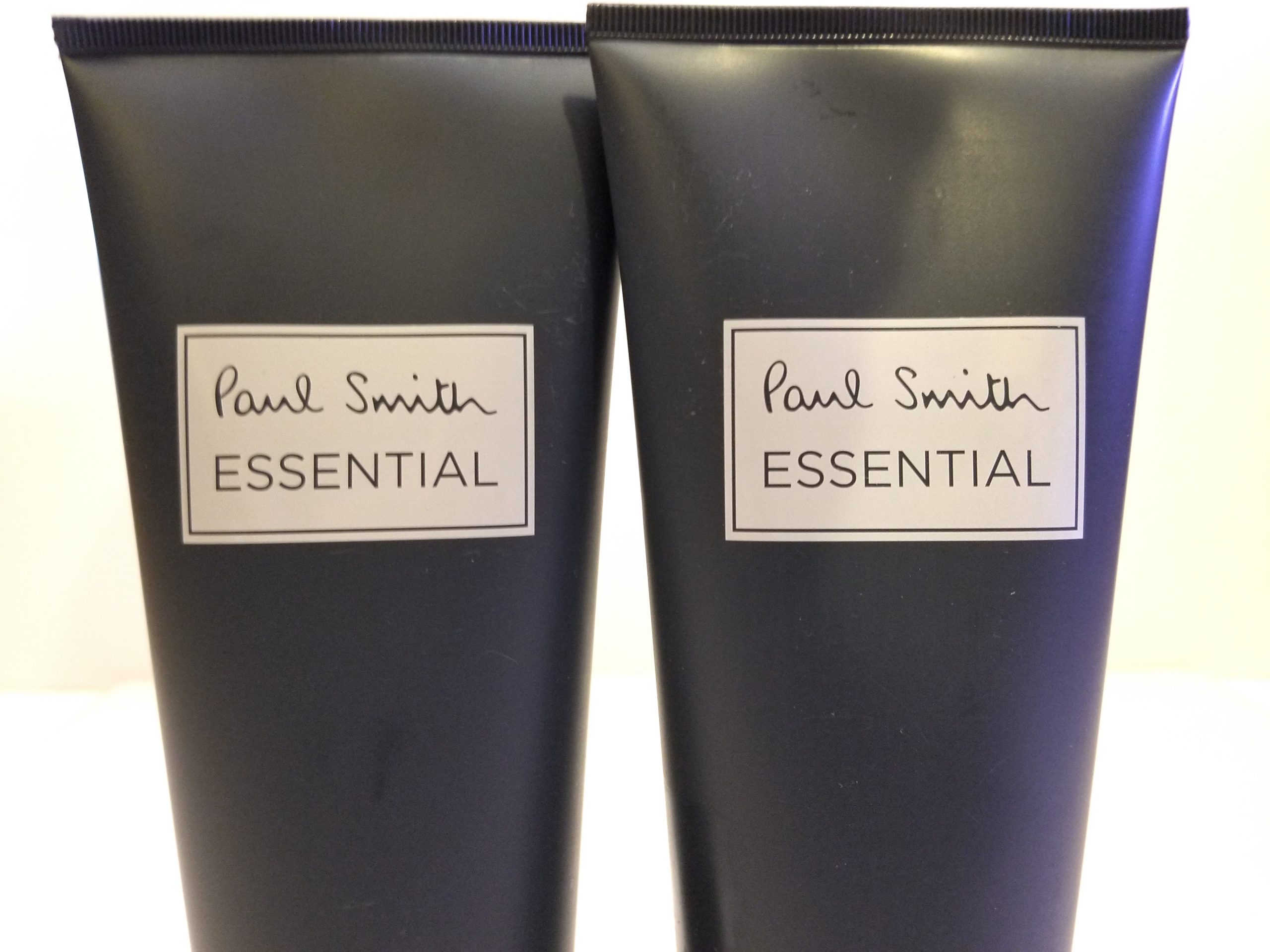 2x Paul Smith Essential Shower Gel